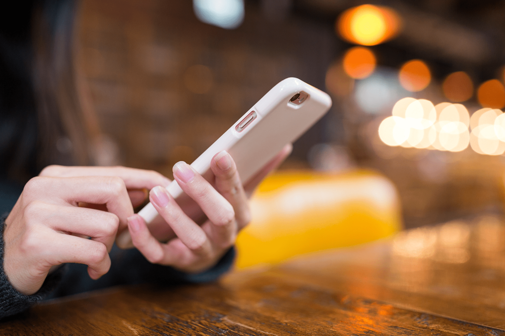 How Tinder’s Marketing Strategy Led to 3 Billion Swipes in One Day | Extole